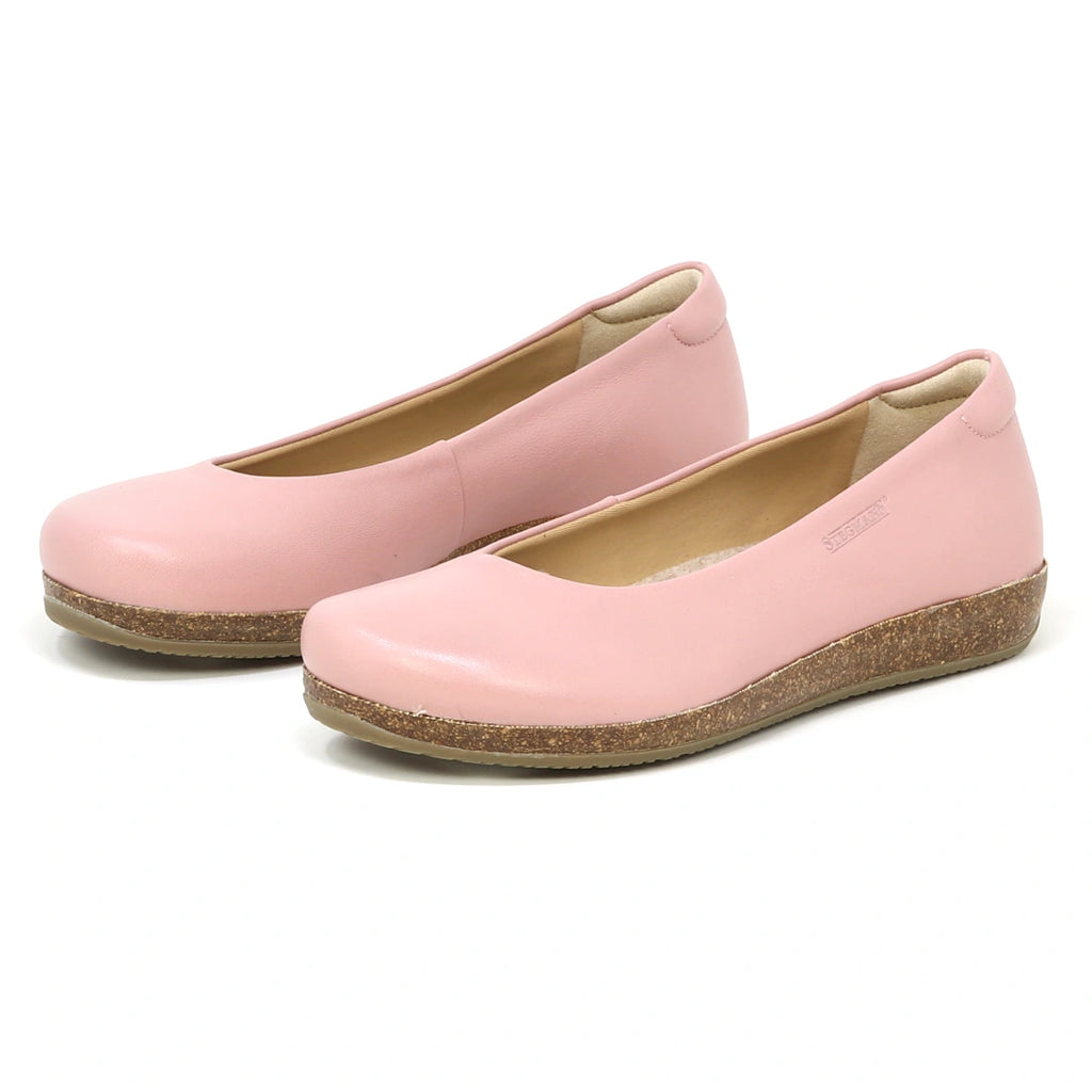 Women's Shoe Styles: Crafting Classic Comfort Since 1888 – Stegmann Clogs